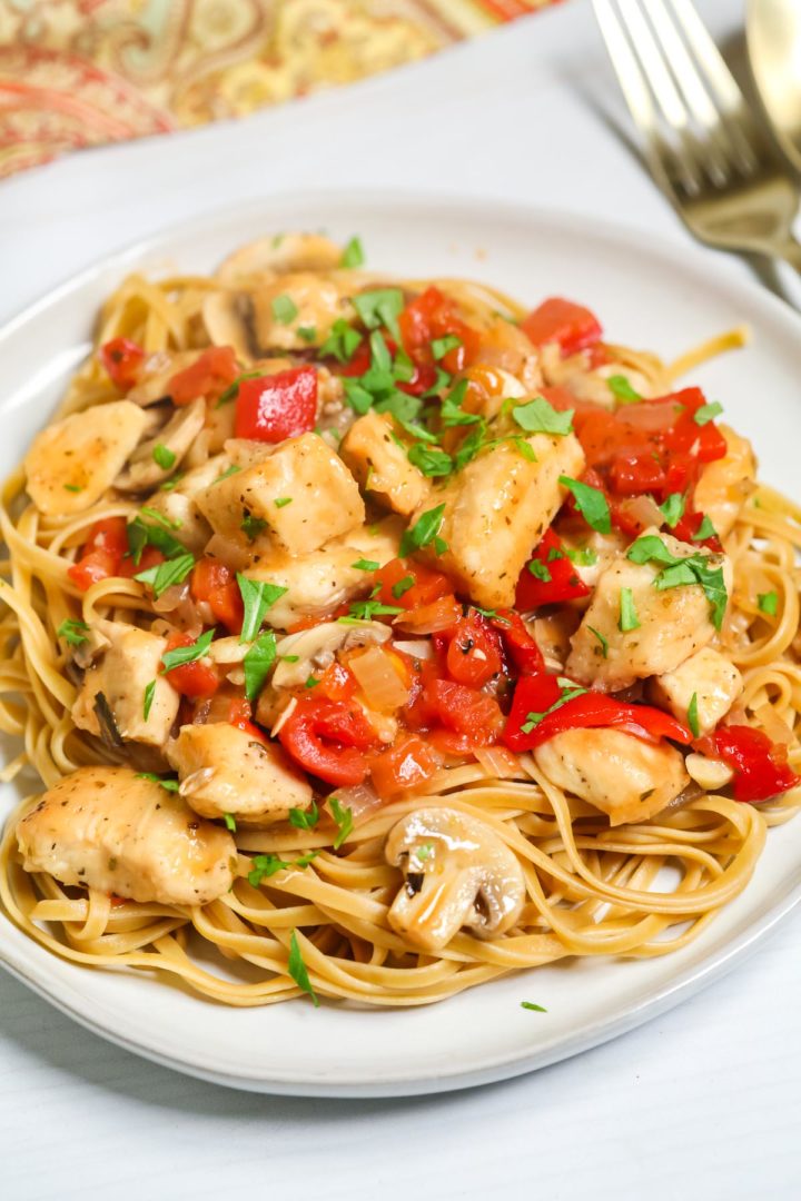 Chicken Cacciatore with Pasta {30 Minutes} | It Is A Keeper