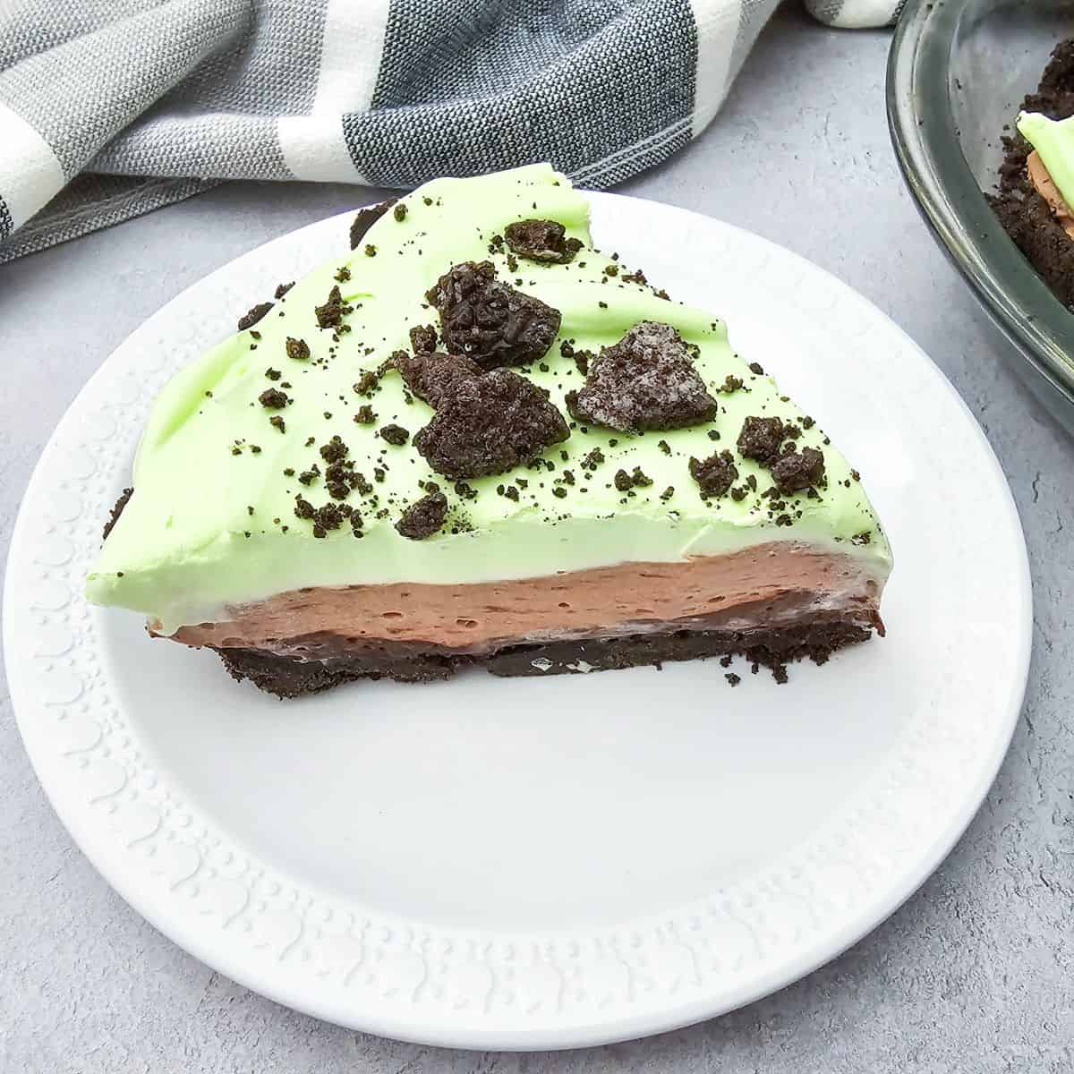 Mint Oreo Pudding Pie - It Is a Keeper